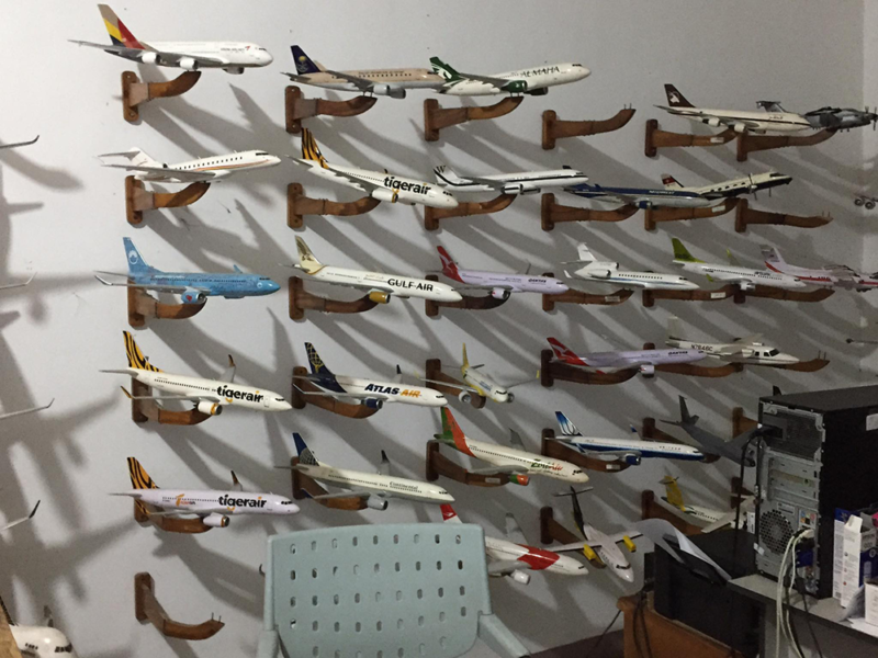 Custom Aircraft Models Gallery of commercial and corporate...........